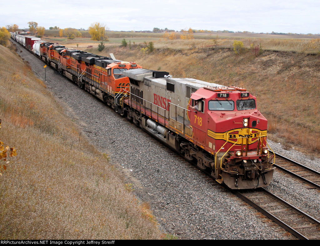 BNSF 718